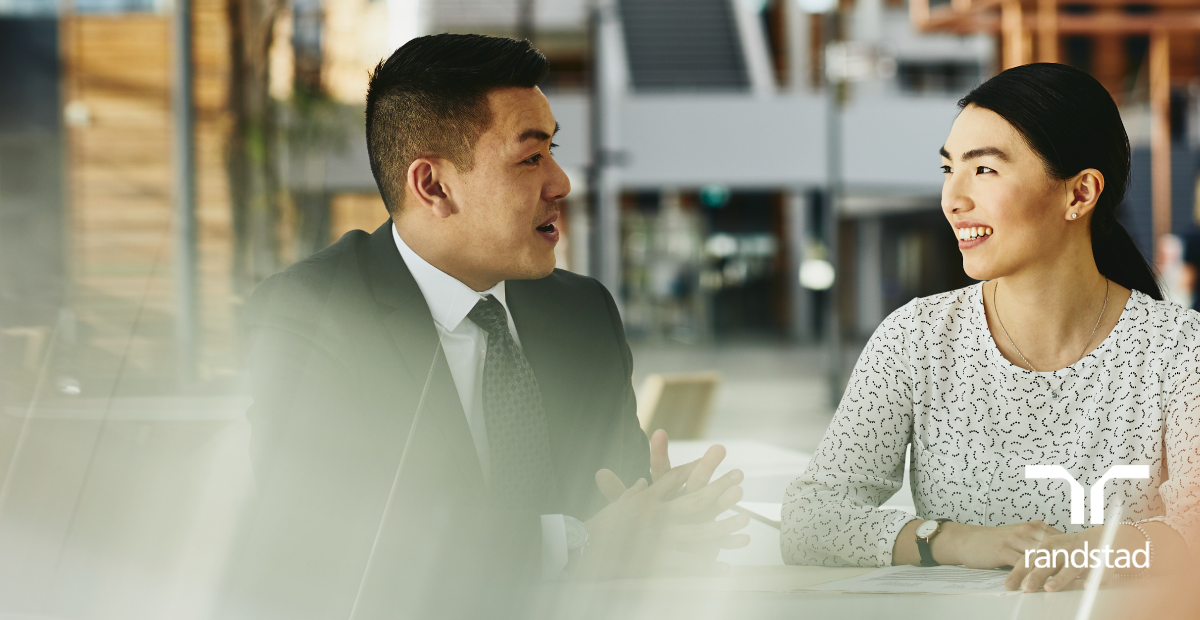 Working as a customer service supervisor | Randstad Canada